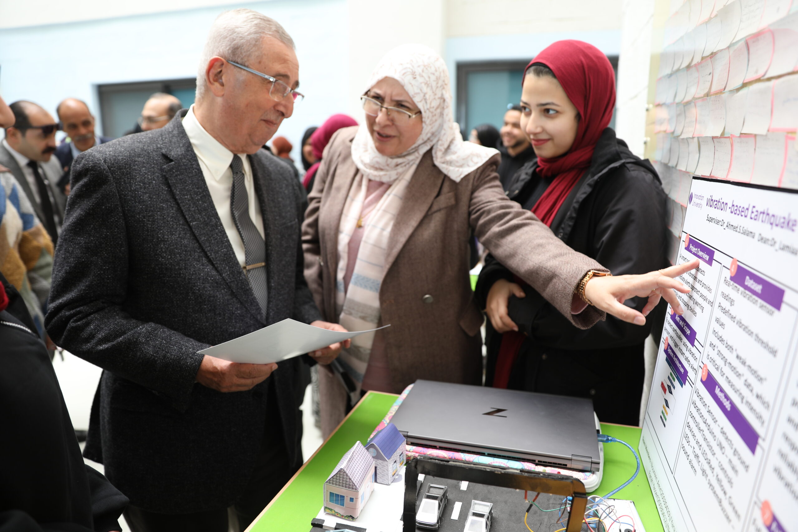 Two Days of Brilliant Projects by Computers & IT Students - Innovation ...